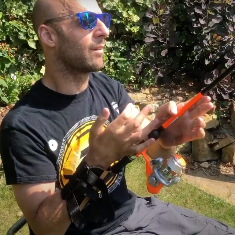 Strong Arm 2 fishing aid - The Active Hands Company